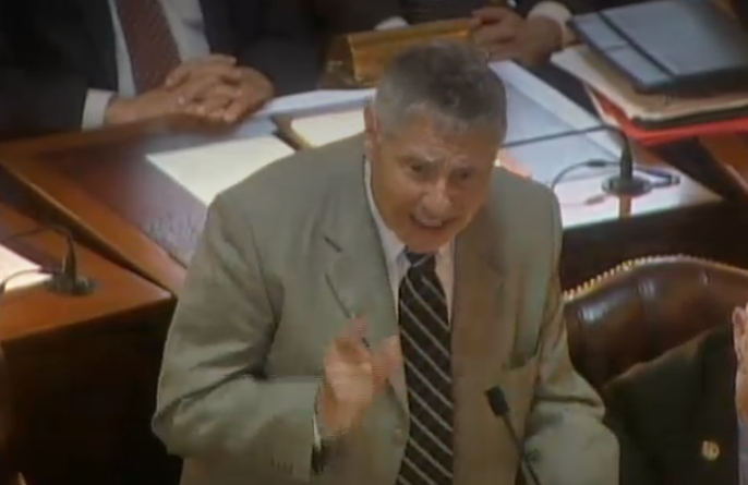 Singer Bill Protecting Families from Toxic Mold Advances