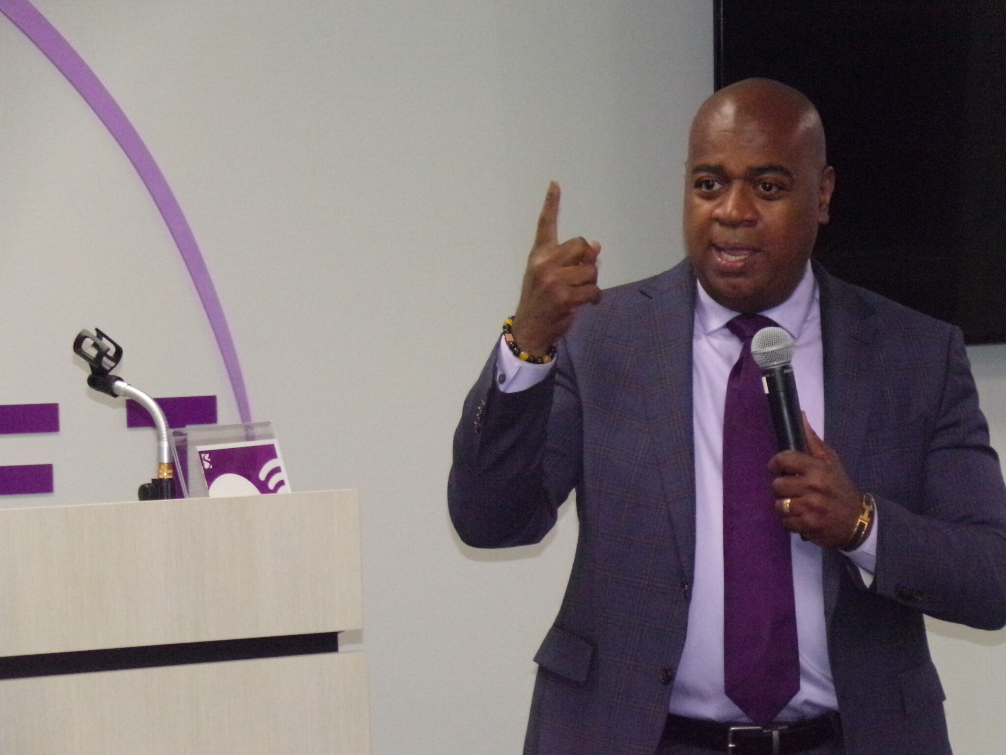 MAYOR RAS J. BARAKA’S STATEMENT ON ICE RAID ON NEWARK BUSINESS ...