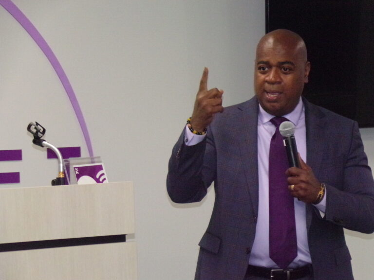 MAYOR BARAKA AND INVEST NEWARK AWARD $1.2 MILLION TO SEVEN CITY-BASED ...